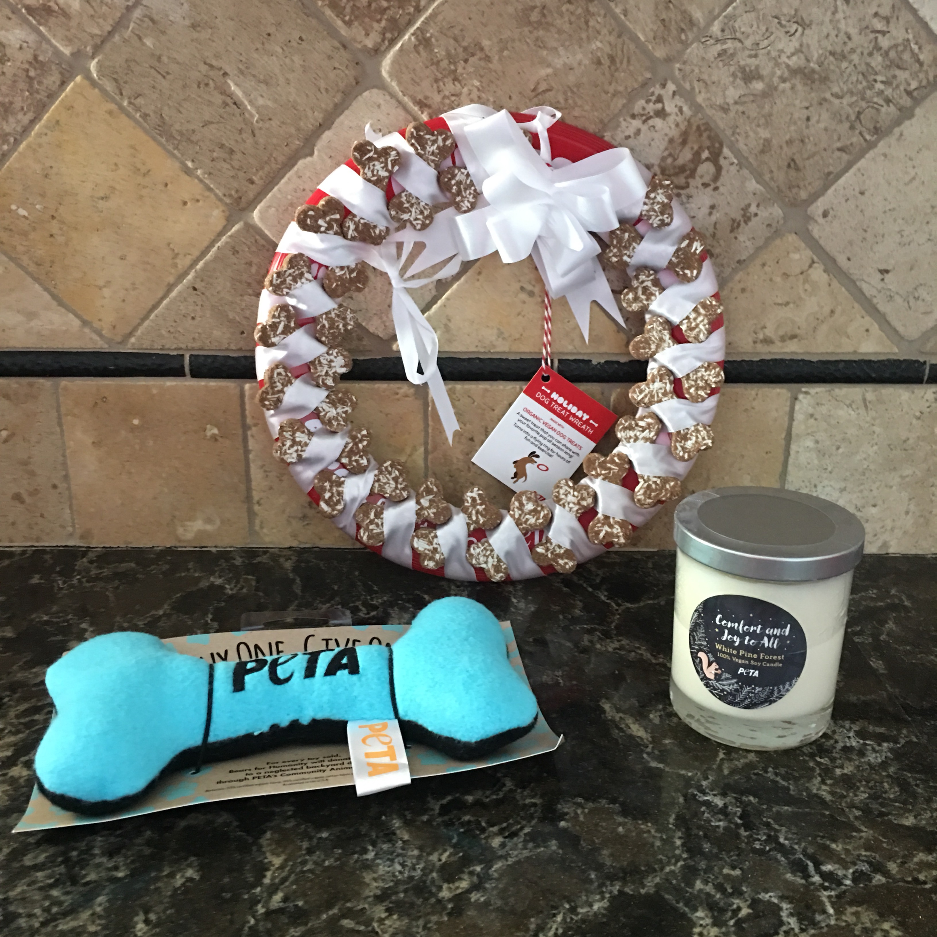 Spoil Your Pet with PETA Gifts this Holiday - Peyton's Momma™